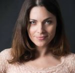 Conheça o elenco que compõe as vozes de Resident Evil Village - REVIL