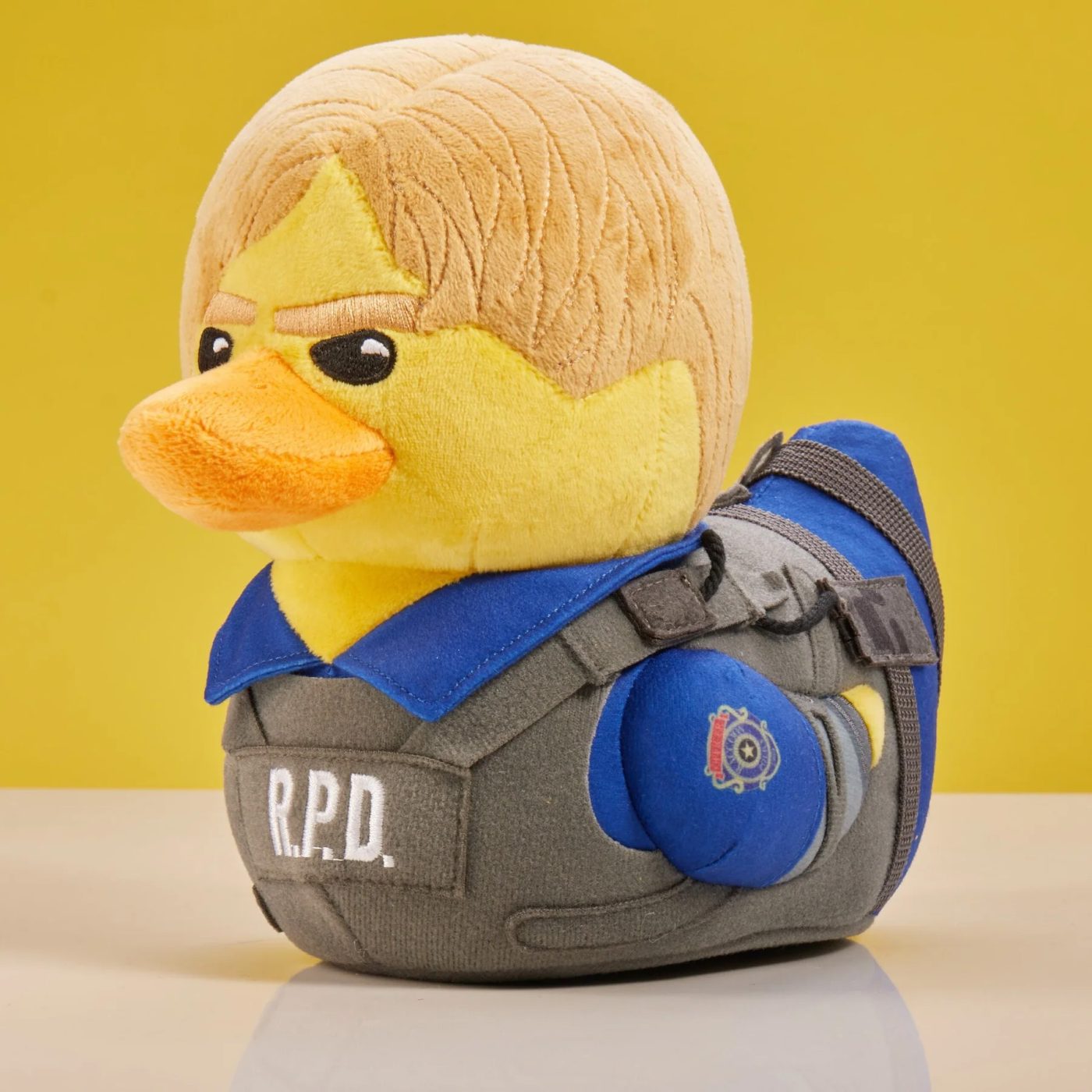 Leon S. Kennedy em versão pato de pelúcia em novo produto licenciado de ...