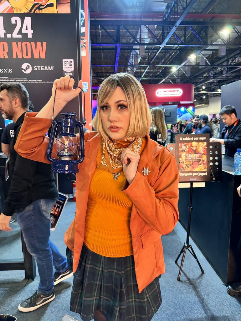 Ashley Graham - cosplayer - brasil game show - REVIL